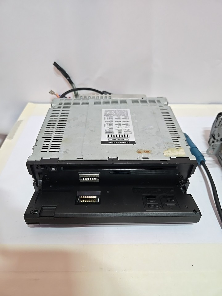 Alpine CDA-9883 & CDA-9884 Car Stereo Lot with Wires - Untested As Is ...