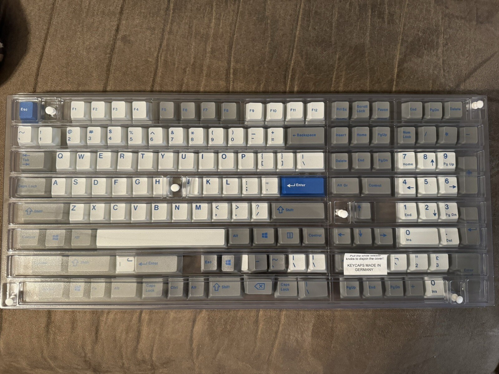 GMK True Olivetti - Keycap Set Brand New | eBay