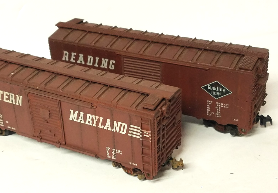 HO Scale Lot of (2) Reading, Western Maryland 40' Box Cars, Weathered ...