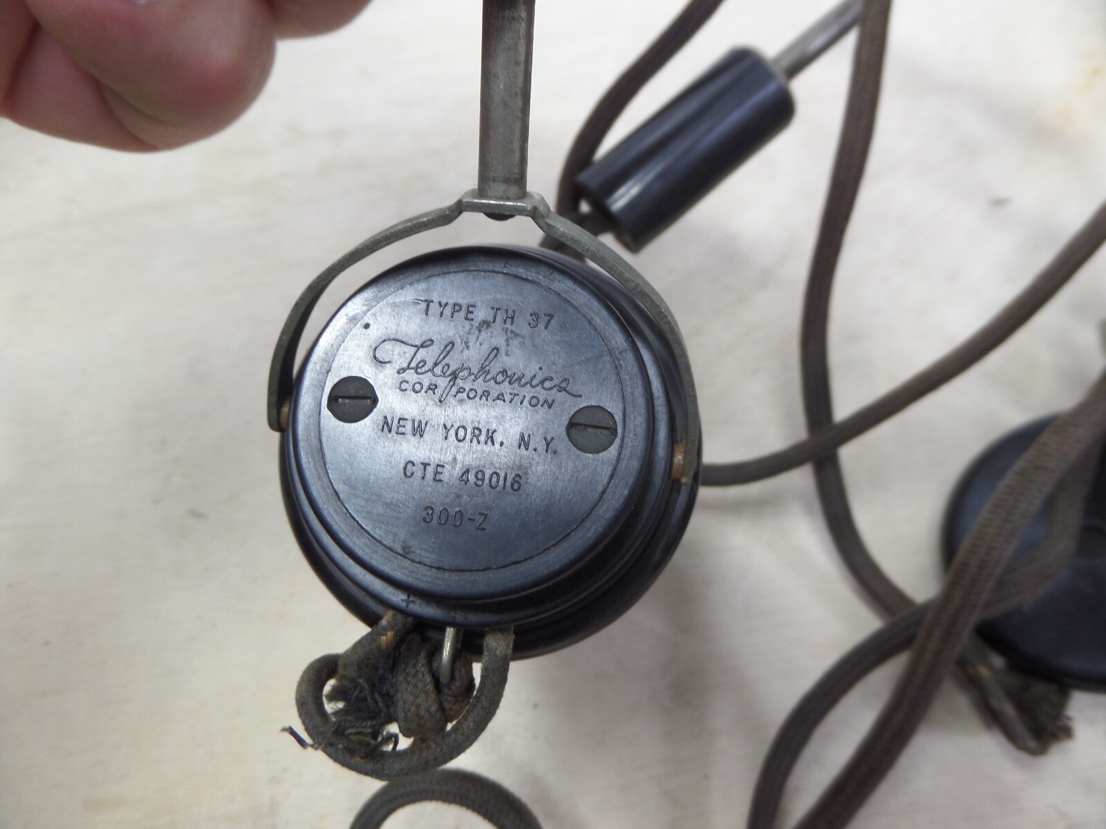Lot of 6 Vintage WWI & WWII US Military Radio Headphones Headsets ...