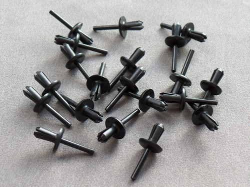 20X Expanding Rivet Bumper Fairing Clip For Volvo V50 V70 XC60 XC70 ...