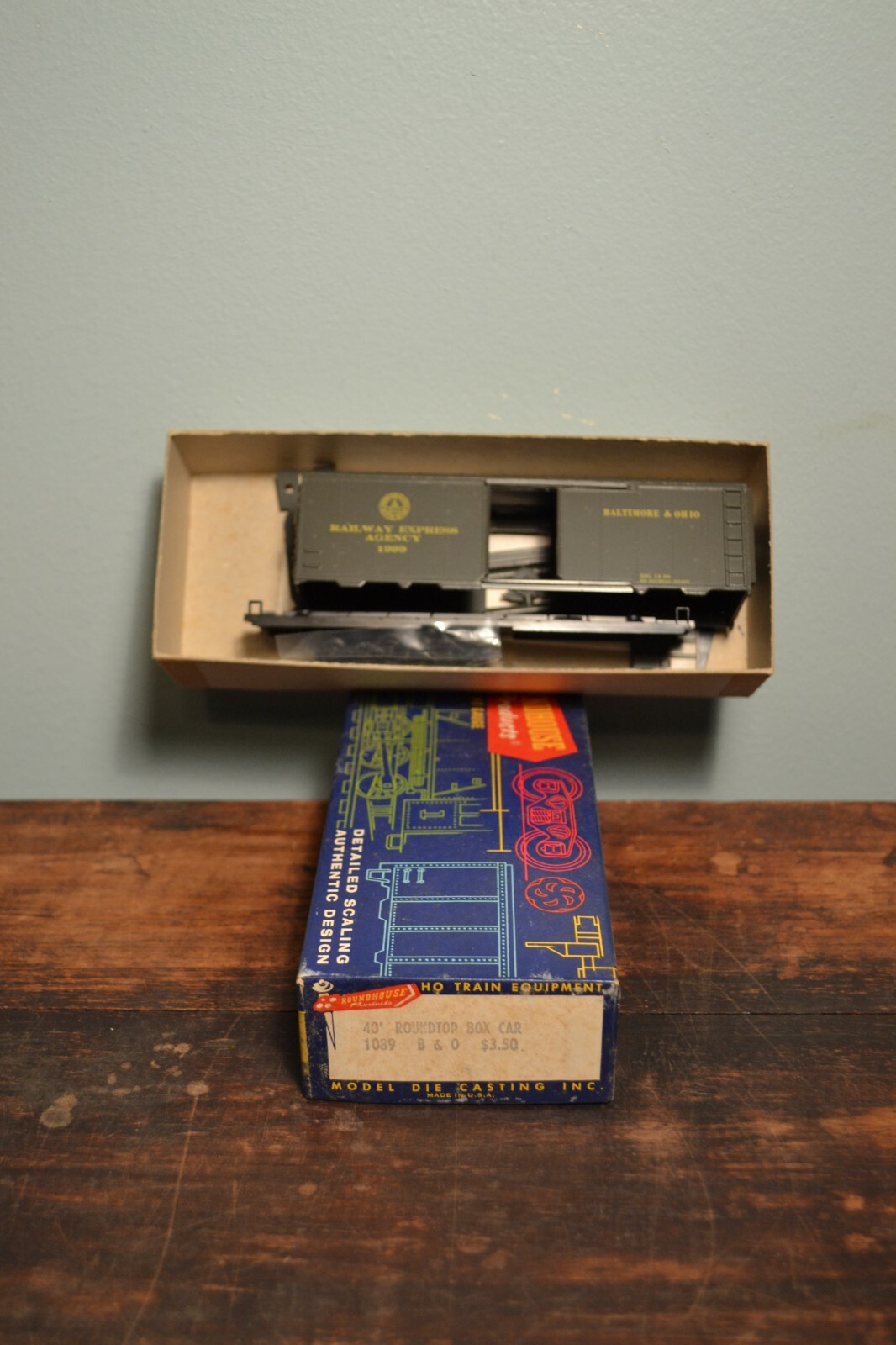 Roundhouse Products HO 40' Roundtop Box Car 1089 B&O | eBay