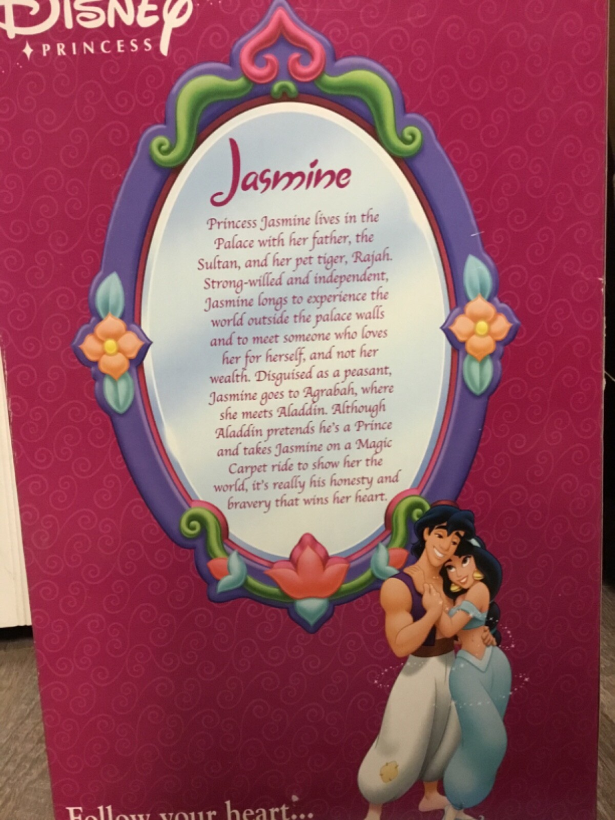 Disney Aladdin Princess Jasmine Keepsake Porcelain Doll Brass Key 16