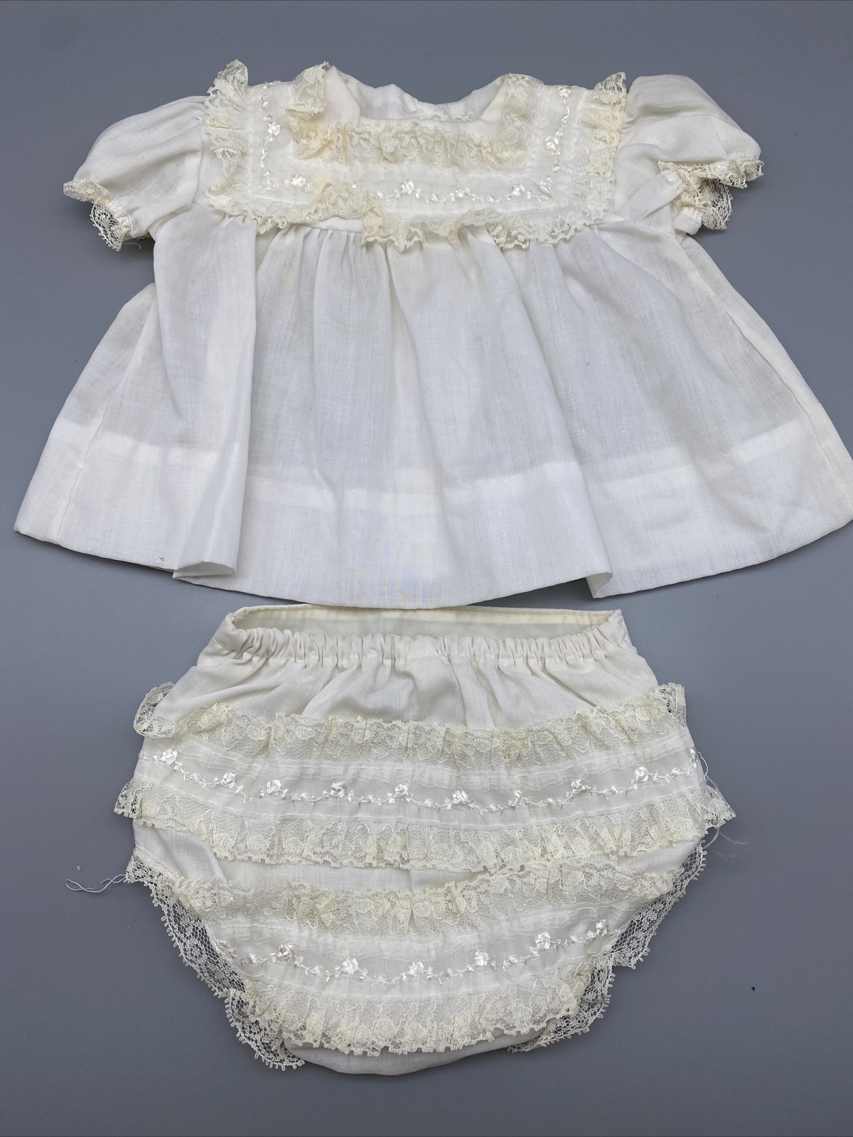 Vtg Baby Dress 0-13 Lbs Newborn White Ruffles Lace Ribbon Diaper ...