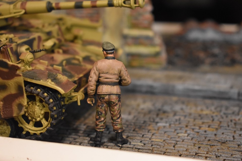 1/35 ww2 german commander figure professionally painted | eBay