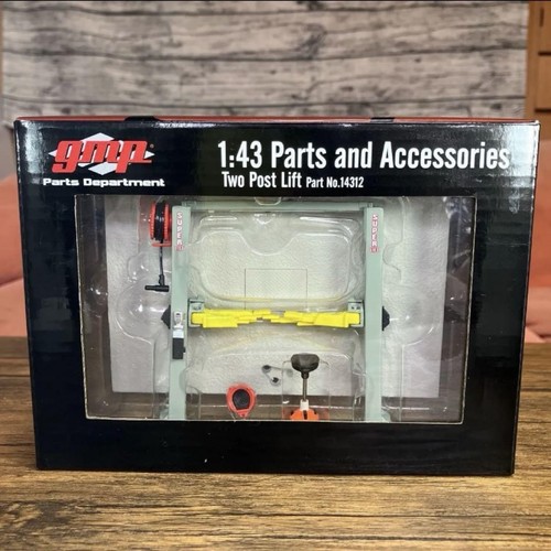 m28 Garage Kit GMP 1/43 Two Post Lift Model Grey Unused Collectible Toy ...