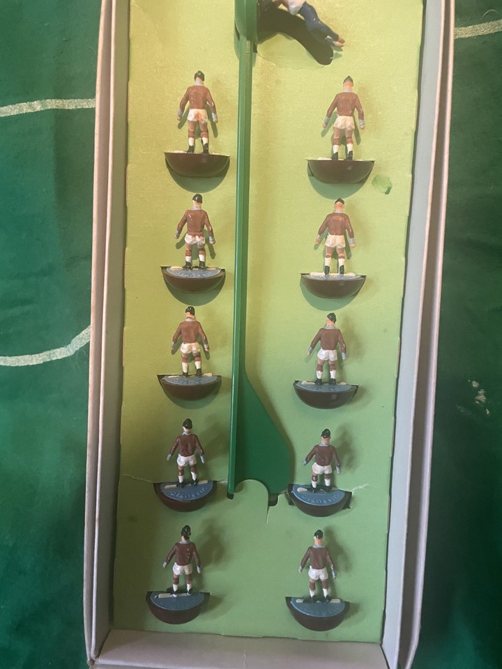 Subbuteo Heavyweight Team 170 Burnley V version Referenced Box | eBay UK