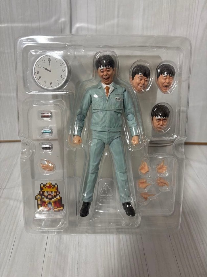 S.H.Figuarts Game Center CX Manager Arino Ikeso Can Ver. Figures ...
