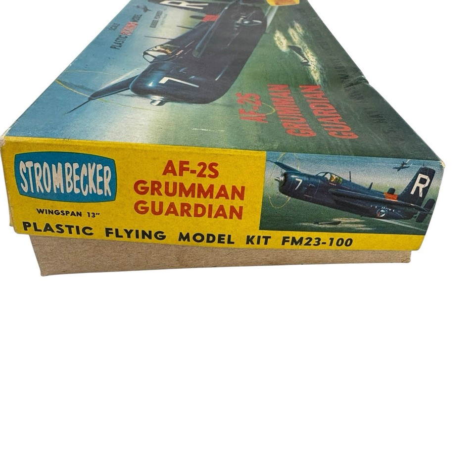 Strombecker AF-25 Grumman Guardian Navy Plane 1:24 Scale Plastic Model ...