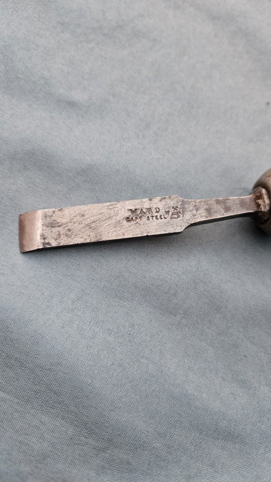 Vintage Python Size 1 Bevelled Edge Chisel Wooden handle 20 cm Ward ...