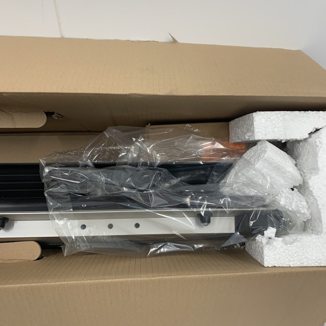 Genuine Land Rover Part Evoque Fixed Side Steps VPLVP0225 - for sale ...