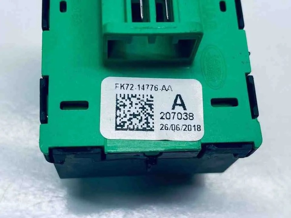 LAND ROVER RANGE ROVER VELAR L560 Left Seat Control Switches LR059774 ...