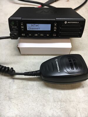 Motorola XPR2500 MOTOTRBO UHF 403-470 MHz 128ch mobile radio ...