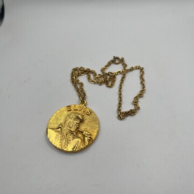 Elvis Presley Charm King of Rock Pendant wth chain Gold tone Graceland ...
