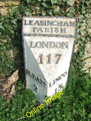 Photo 6x4 Sleaford 2 Leasingham Old milepost on what would have been ...