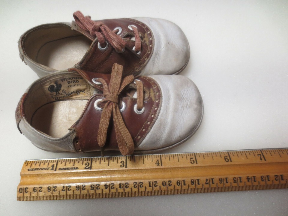 VINTAGE WEATHER BIRD BABY SADDLE SHOES " BEAR FOOT- WEAR FOOT " LOGO ...