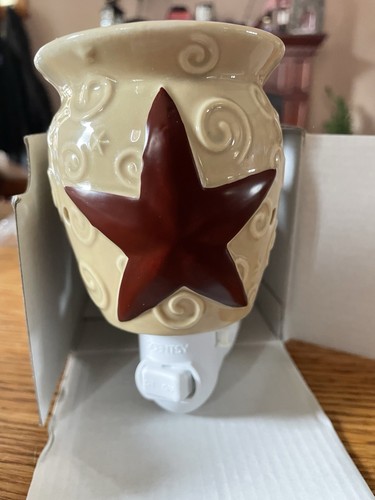 Scentsy Plug-in Night Light Wax Warmer Rustic Red Star Farmhouse | eBay