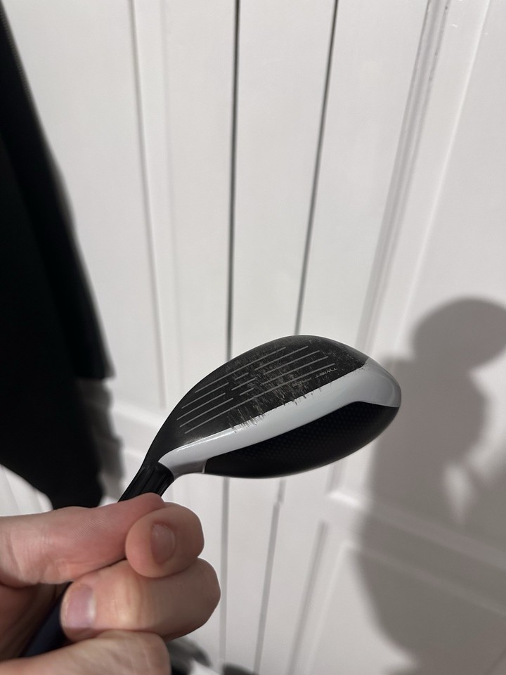 Taylormade SIM2 Max #4 Hybrid, 22 Degrees, Stiff Flex, Hzrdus Black ...