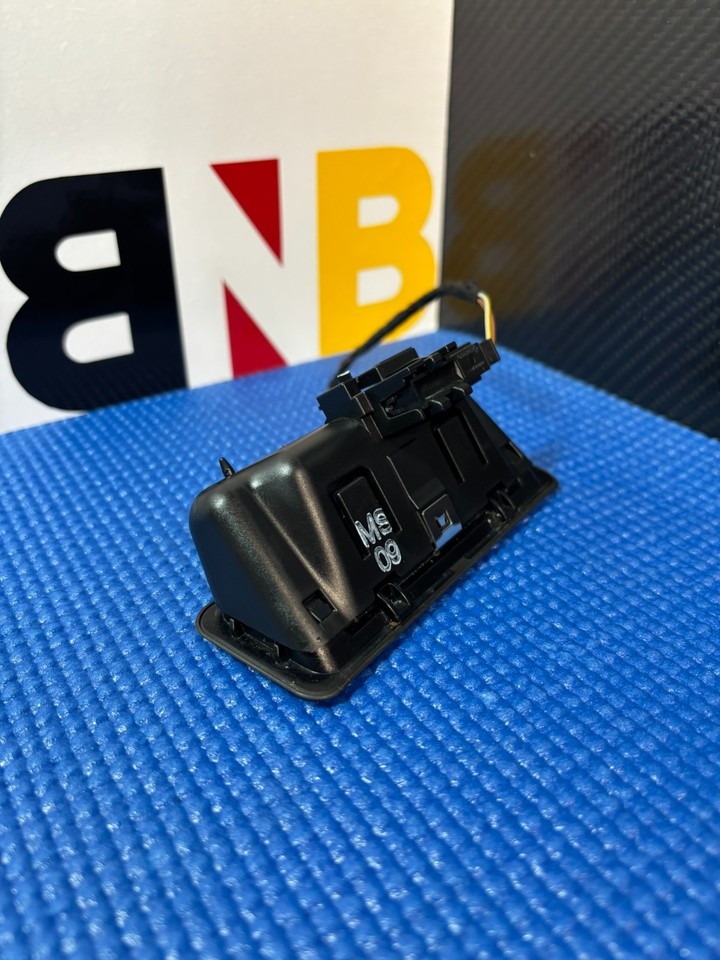 OEM BMW Rear Boot/ Trunk Lid Tailgate Push Button E60 E61 E70 E71 E84 ...