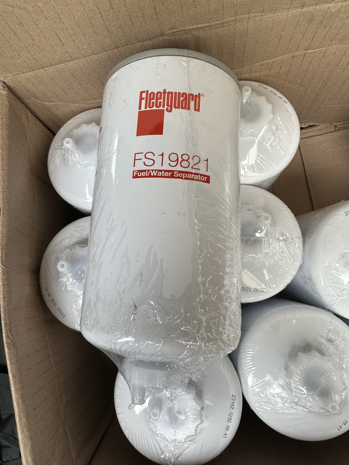 IVECO 2992662 - Fuel filter cross reference