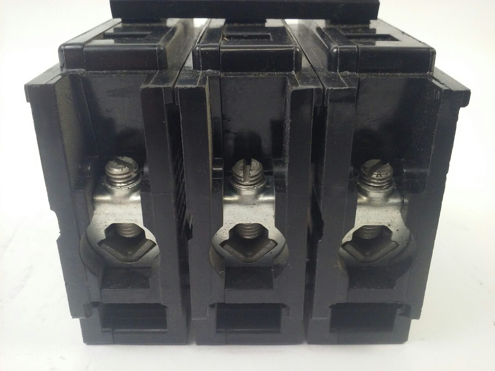 CUTLER HAMMER BAB3025H CIRCUIT BREAKER 3P 240VAC 25A TYPE BA- MISSING ...