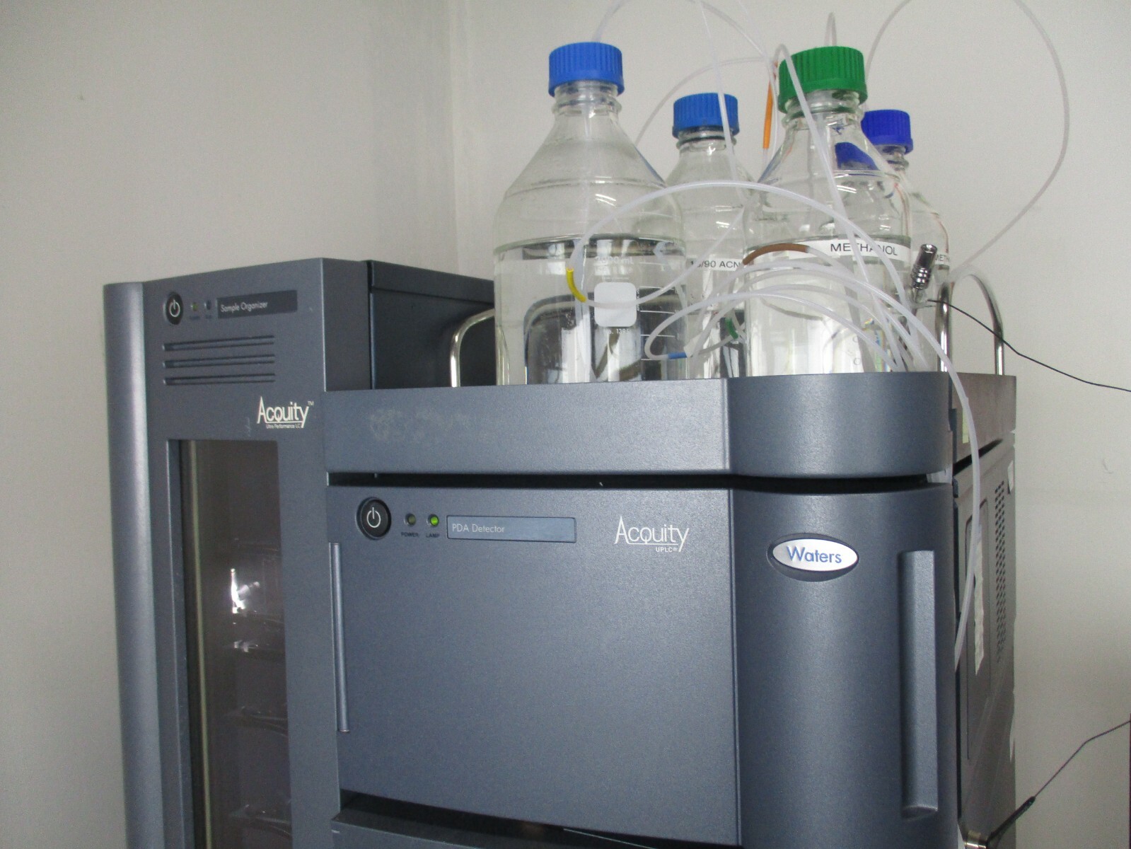 Waters Acquity UPLC System with Binary Solvent ,Sample Manager, PDA ...