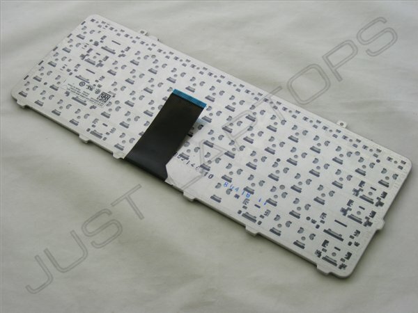New Genuine Original Dell Studio 1555 1557 1558 Czech Ceska Keyboard ...