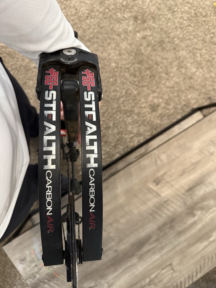 pse carbon air stealth mach 1 70# 29” Draw | eBay