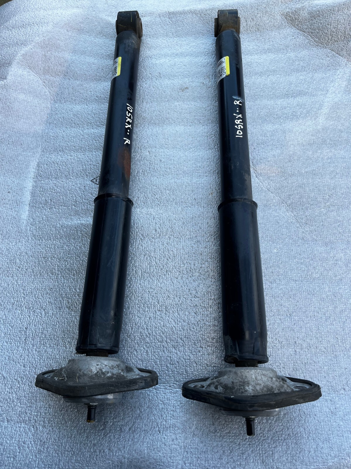 2010-2016 CADILLAC SRX 3.0L REAR LEFT & RIGHT SHOCK STRUT ABSORBER OEM ...