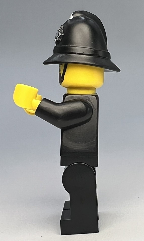 Lego col177 CONSTABLE Series 11 Collectible Minifigure FAST SHIPPING ...