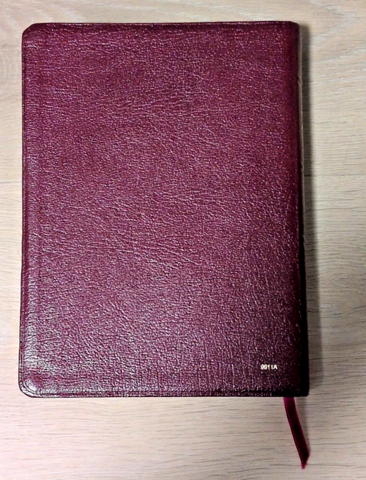 The New Oxford Annotated Bible With The Apocrypha NRSV Burgundy Leather ...