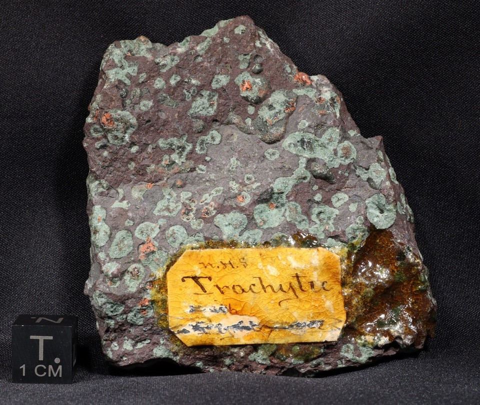 Volcanic Rock (Trachytic) with augite crystals from Italy - label late ...