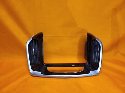 2018-2020 Chevrolet Traverse Dash Radio Display Bezel Molding w Air ...