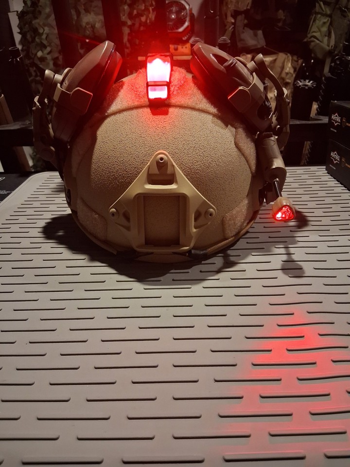 NIJ LEVEL IIIA BALLISTIC HELMET UHMWPE ADJUSTABLE SIZE 24NRR EARMUFFS ...
