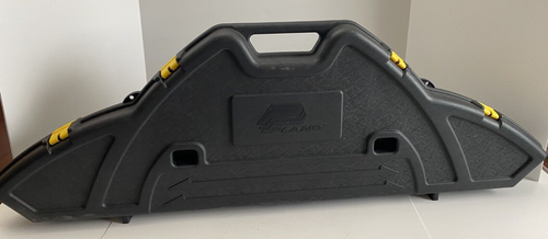 Plano Bow Guard Case model 1108 Made in USA Pre own Used once | eBay