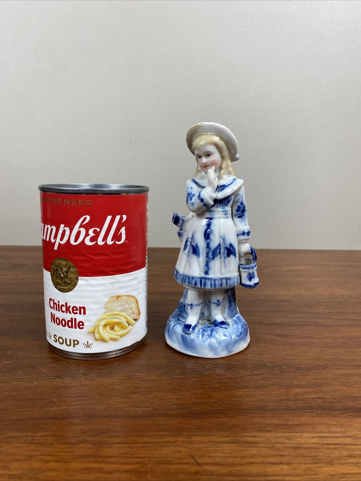 Unmarked Vintage Blue White Porcelain Victorian Shepherd Girl Bonnet ...