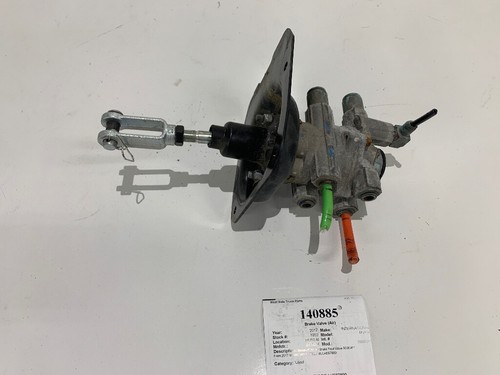 International Bendix E-8P Air Brake Foot Valve 5006961 From 2017 MV607 ...