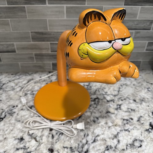Rare Vintage 1981 Garfield UFS Desk Lamp w/ Ceramic Shade, Cat Light ...