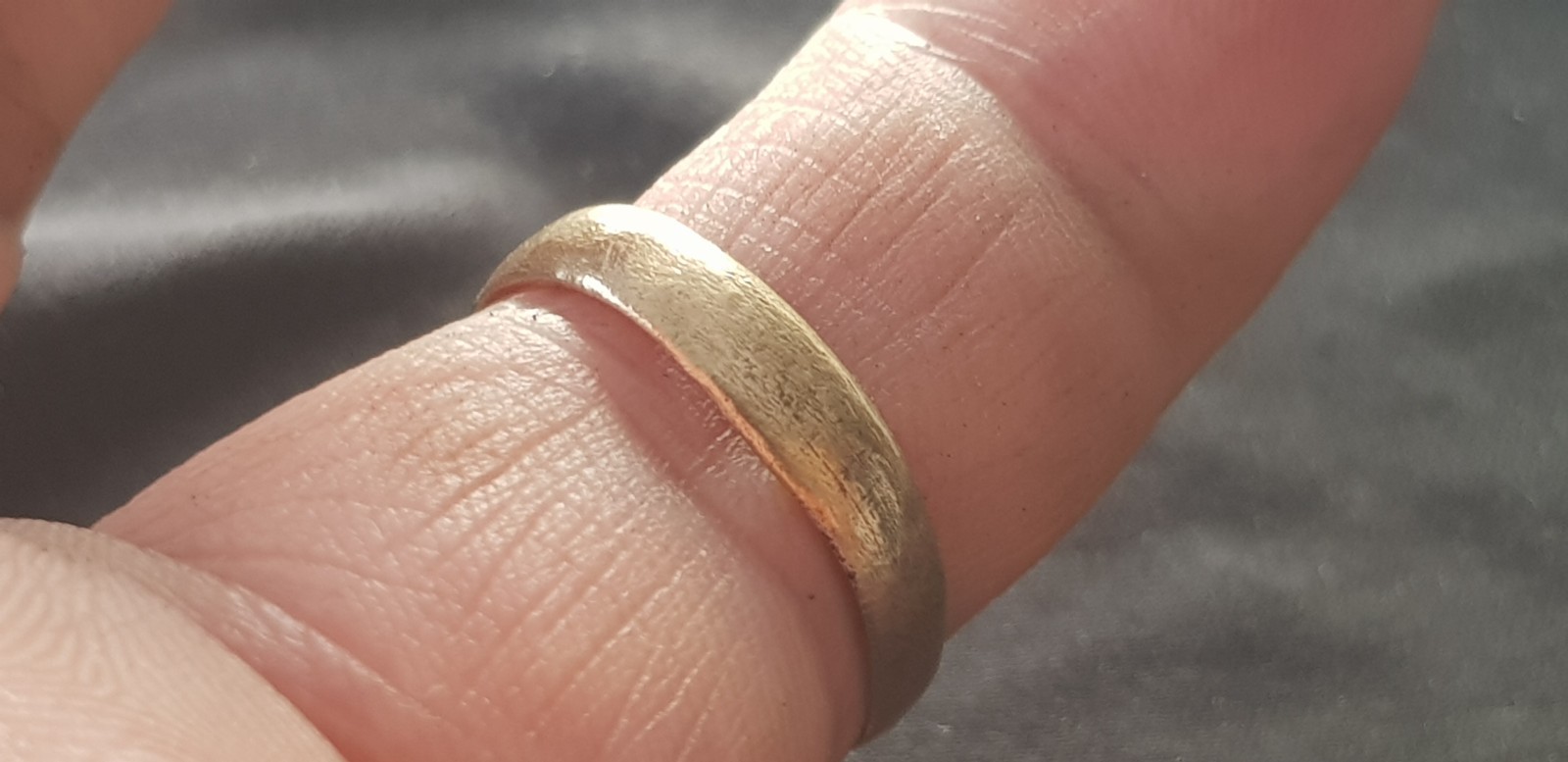 Ultra rare Exquisite Roman bronze finger ring. Please read description ...