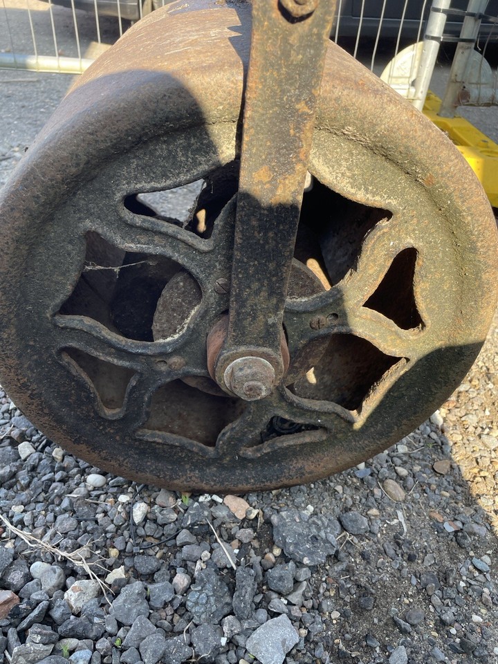 Antique Cast Iron Split Roller | eBay UK
