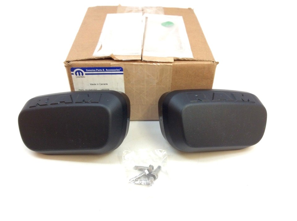 2013-2018 RAM 1500 2500 3500 4500 5500 Crew Cab Side Step End Caps ...