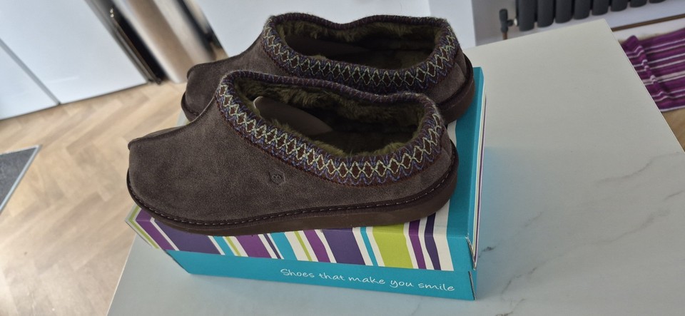 Moshulu Mens Swede Slippers Docker Brown Size 10/11 Unwanted Present ...