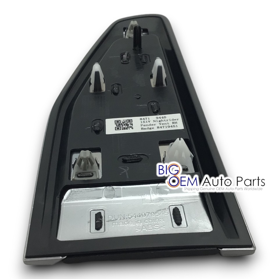 2021 - 2024 GMC Yukon front Passenger fender vent Black Chrome new OEM ...