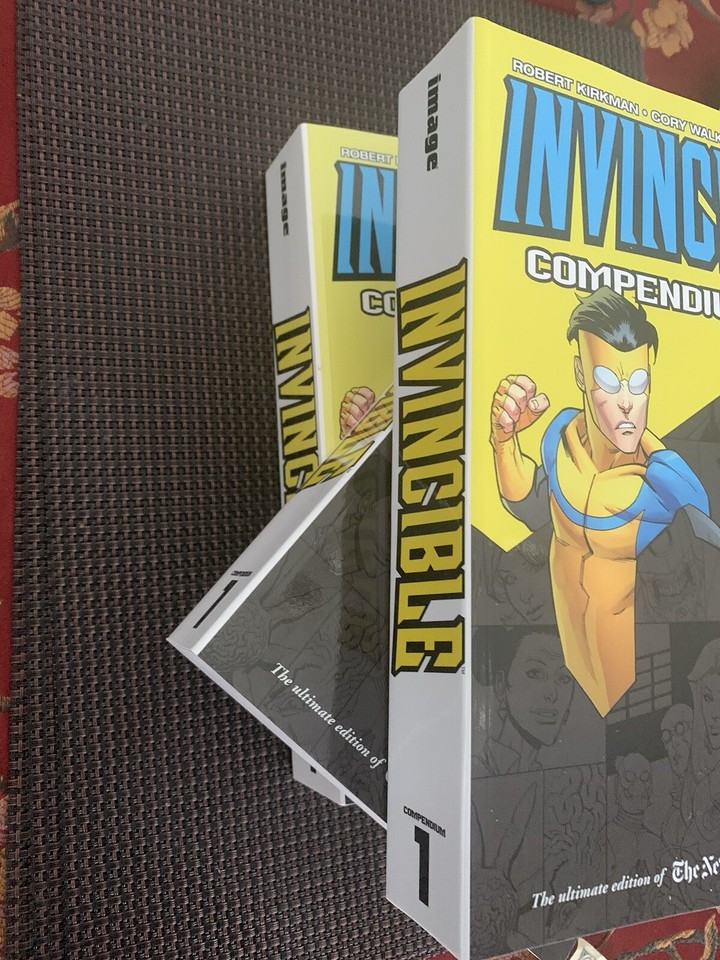 UNREAD Invincible Compendium #1 (Image Comics Malibu Comics August 2011 ...