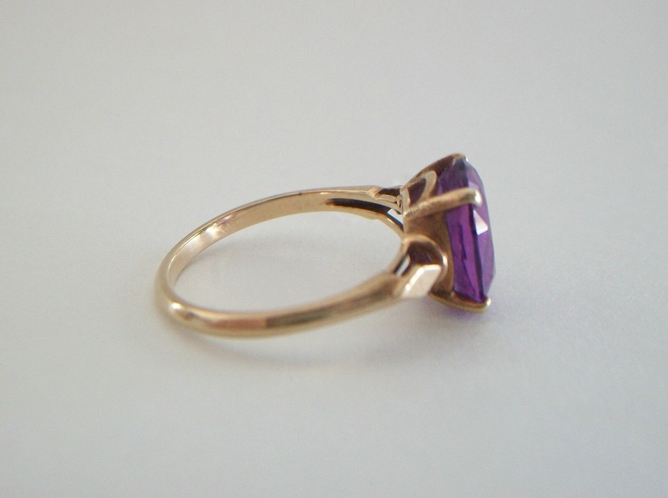 ARTHUR M. ANDERSON - Amethyst & 10K Gold Ring - United States - 20th ...