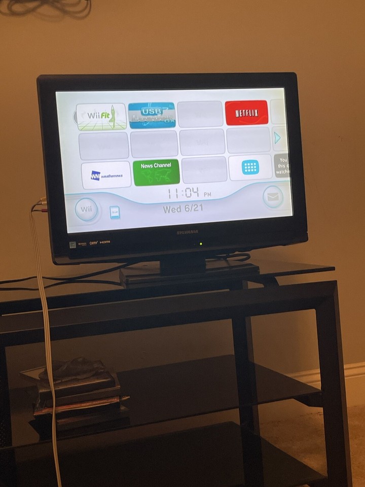 Sylvania LC220SL1 22" 720p HD LCD Television | eBay