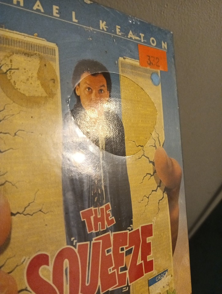 The Squeeze (VHS, 1990) Michael Keaton Sealed W/ Some Damage See Pics ...