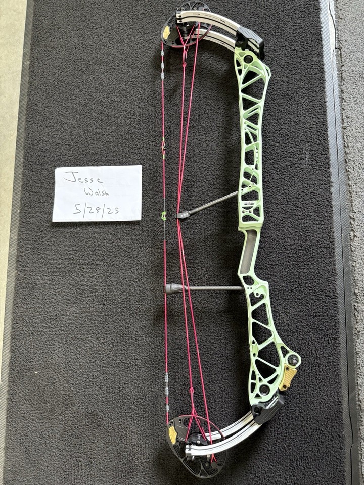 Mathews Title 38 Gen 1 RH - ABB String - Very Clean And Shoots As It ...