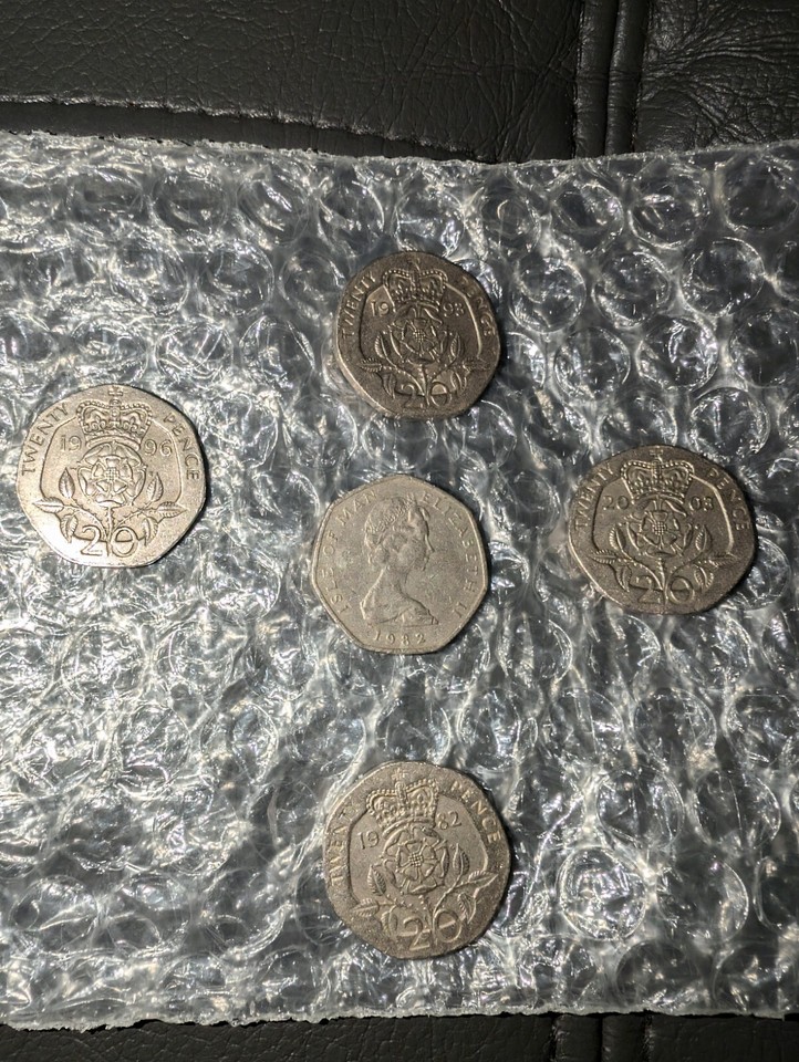 **Genuine & Extremely Rare** 1982 20p Coin. Original First Year Mint ...