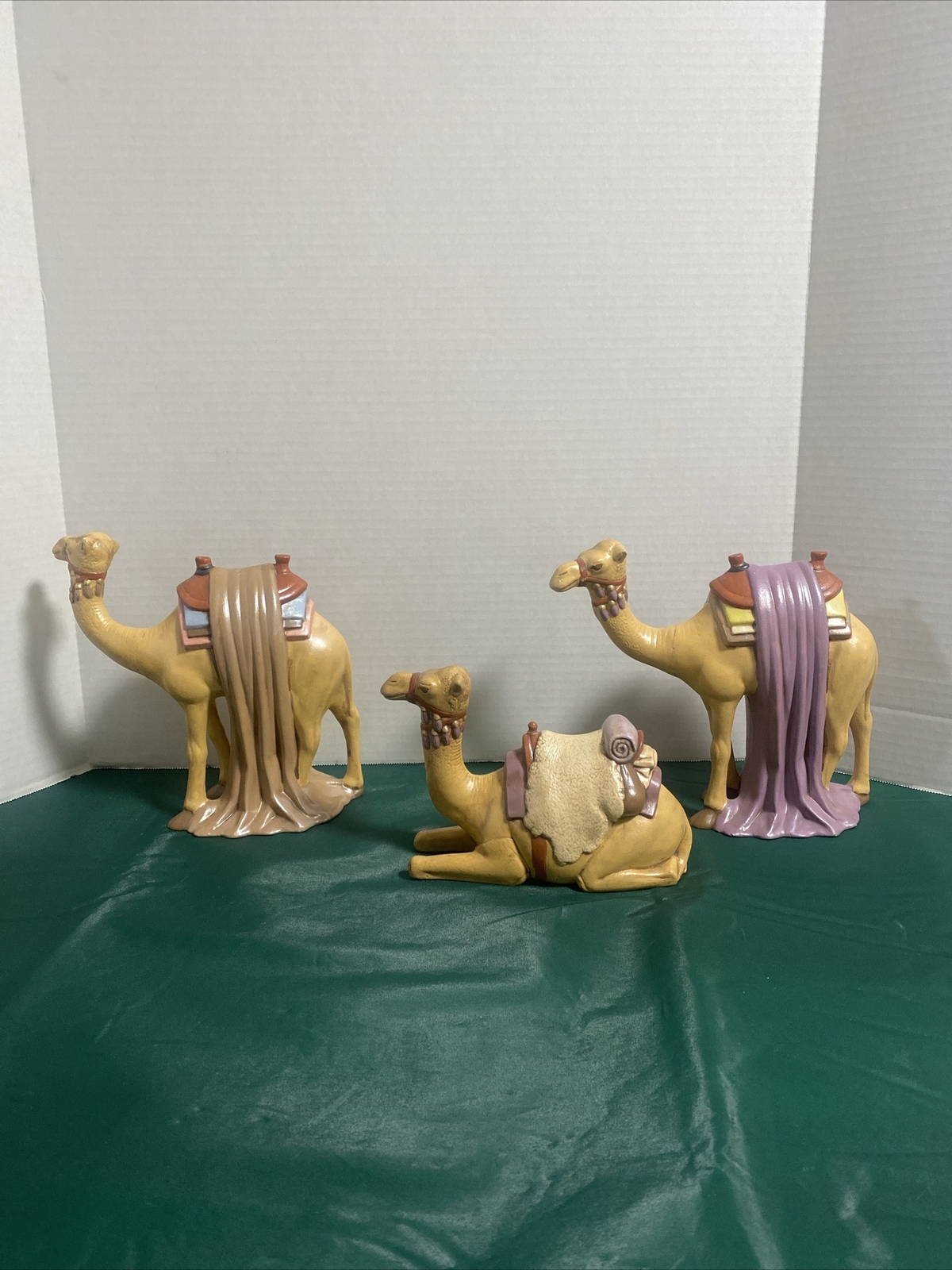 Christmas 🎄 Duncan Mold Nativity Wisemen and Camels VTG Ceramic Glossy ...